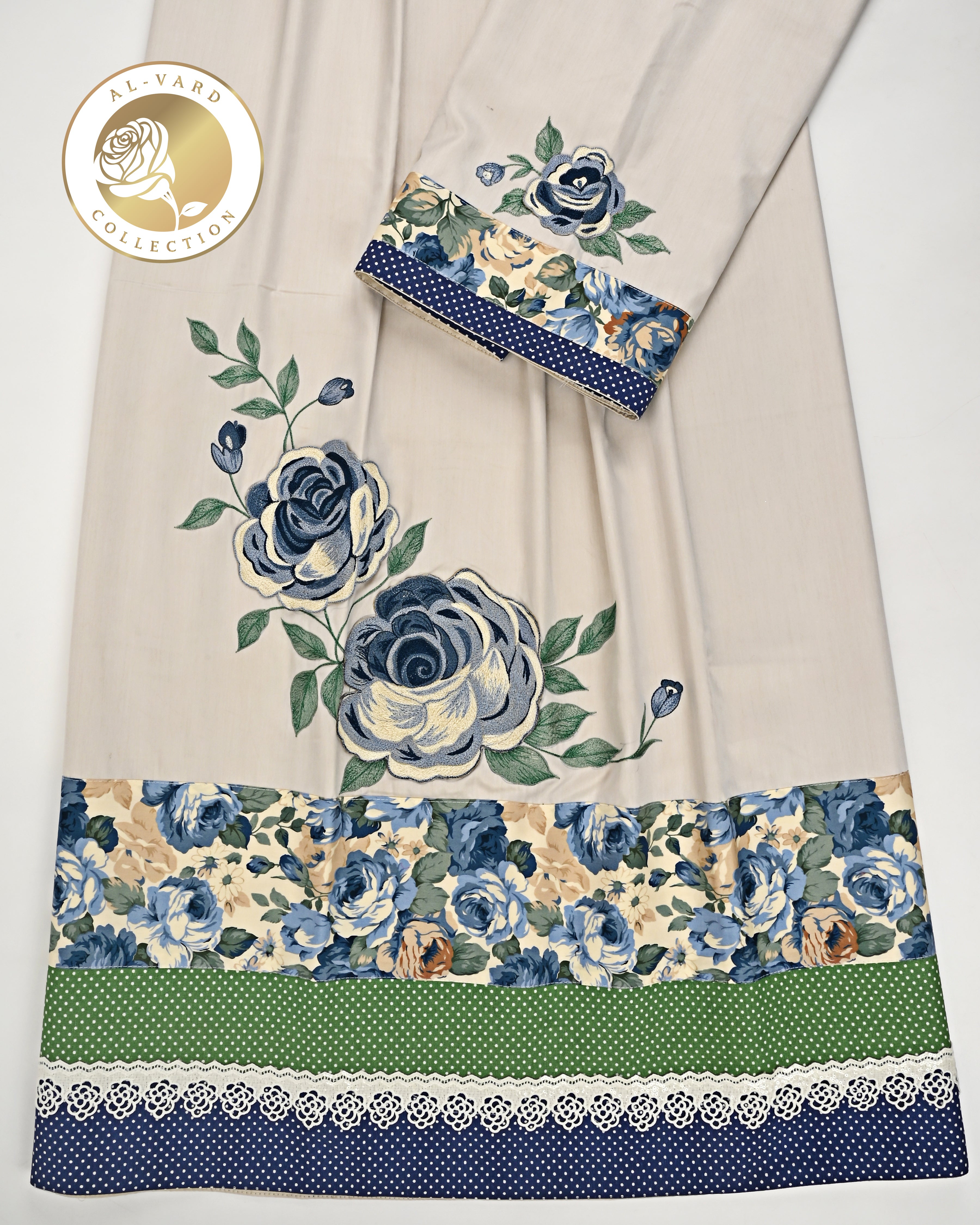 Light Beige Rida With Smart Floral Panel & Floral Work Same As Panel ...