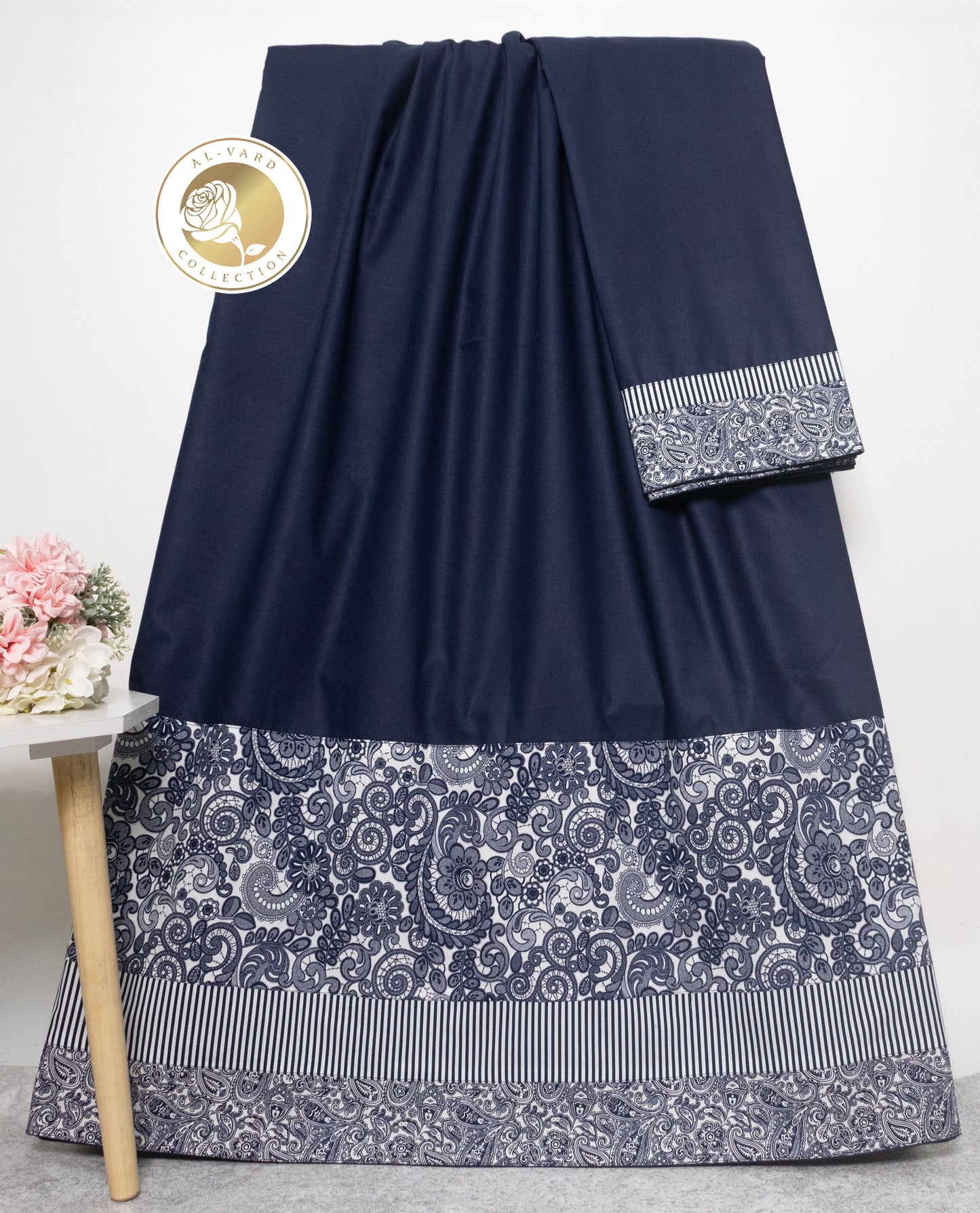 Navy Blue Ohbat Rida With Smart Floral Navy Panel – AL-Vard Collection