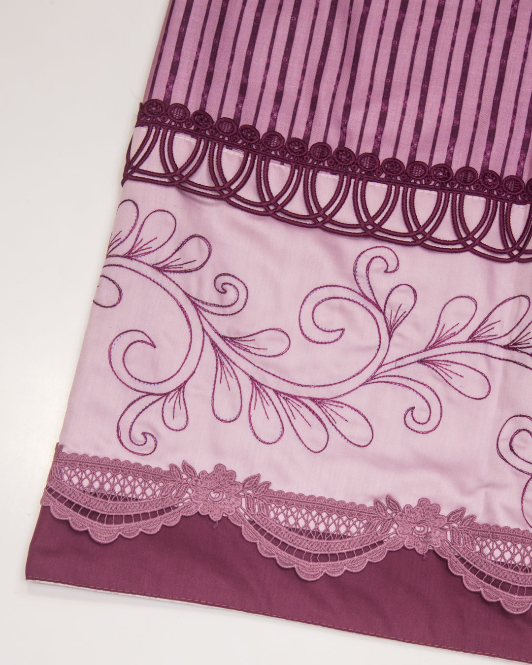Purple Lining Rida With Smart Panel & Embroidery Work On It – AL-Vard ...